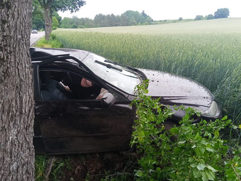 Wypadek drogowy na DW 202, trasa Wronkowo – Czarne - Wiadomosci Komenda ...